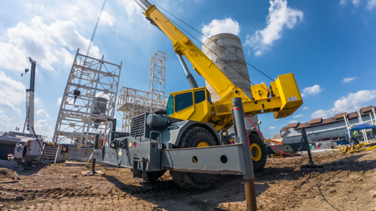 Rough-Terrain Crane Rentals | Rent an RT Crane Today